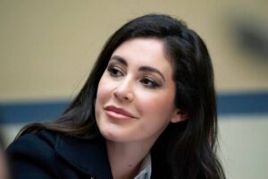 What does U.S. Representative Anna Paulina Luna Know about UAP? By Bob ...